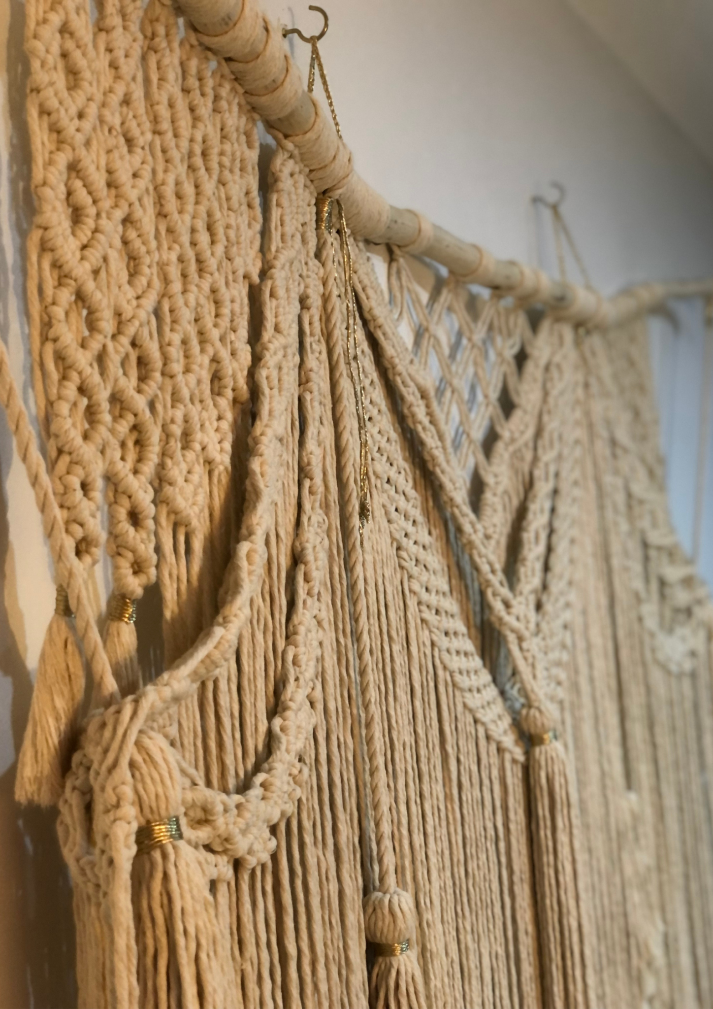 This Hand-Knotted Macramé Art is Stunning – Decor Design Show Blog